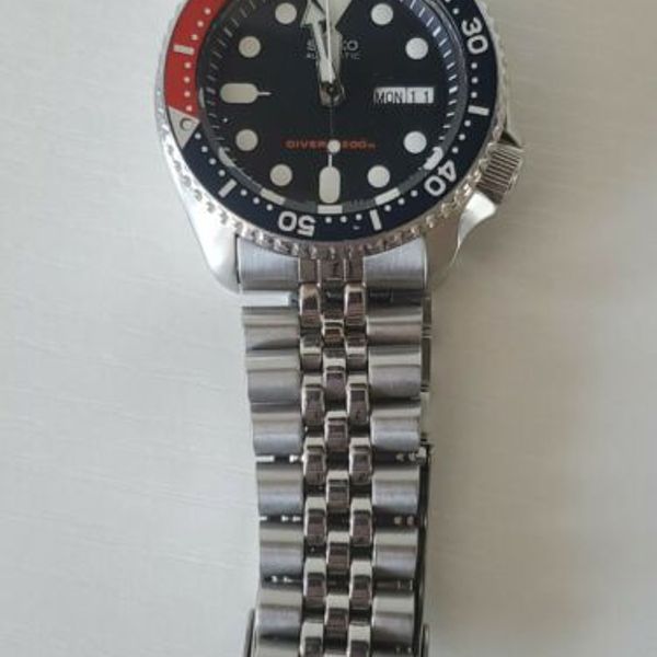 Seiko SKX009 Automatic Blue Red Steel Strap 200m Scuba Diver Watch ...