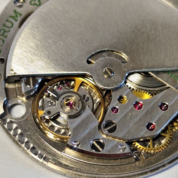 Corum men's wristwatch movement. 35 jewels. Diameter from movement 28mm ...