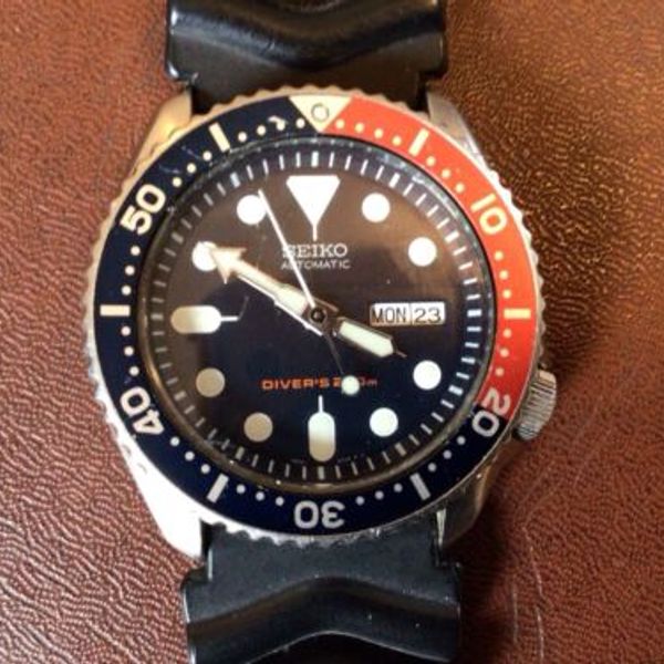 Seiko automatic divers watch. Requires Adjustment or repair ...
