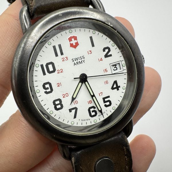 VICTORINOX SWISS ARMY ORIGINAL Date White Dial New Battery 37mm Field ...