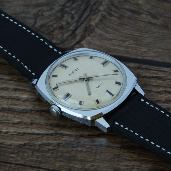 [WTS] Vintage 1970s Timex Electric - LNIB w/Box and Papers! | WatchCharts
