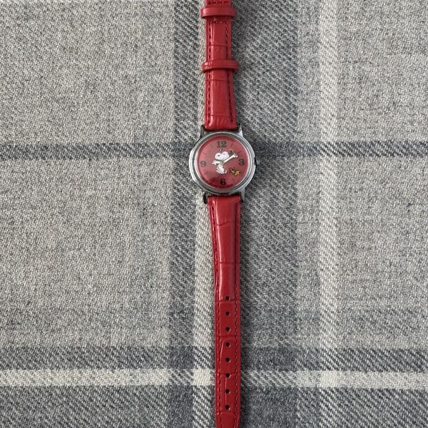 1970s Timex Snoopy Red Floating Woodstock mechanical watch - Vintage ...