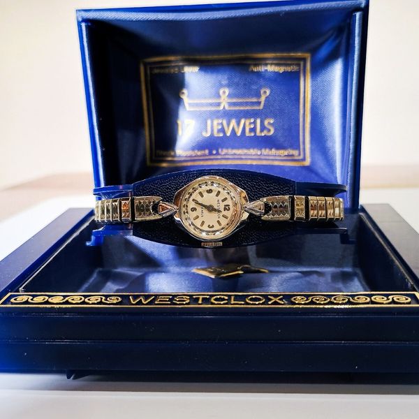 Lot of Mens & Ladies watches Elgin, Bulova, Westclox, Seiko, Helbros ...