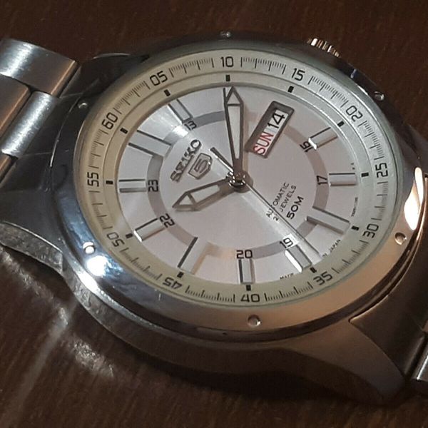 Seiko 5 SNKN09J1 7S26 04A0 Silver Dial 50m 21J Never Worn w/ Box and ...