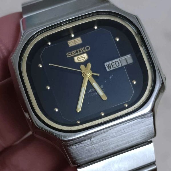Vintage Seiko 5 Square shape automatic 17 jewels vintage 7009 Blue dial ...