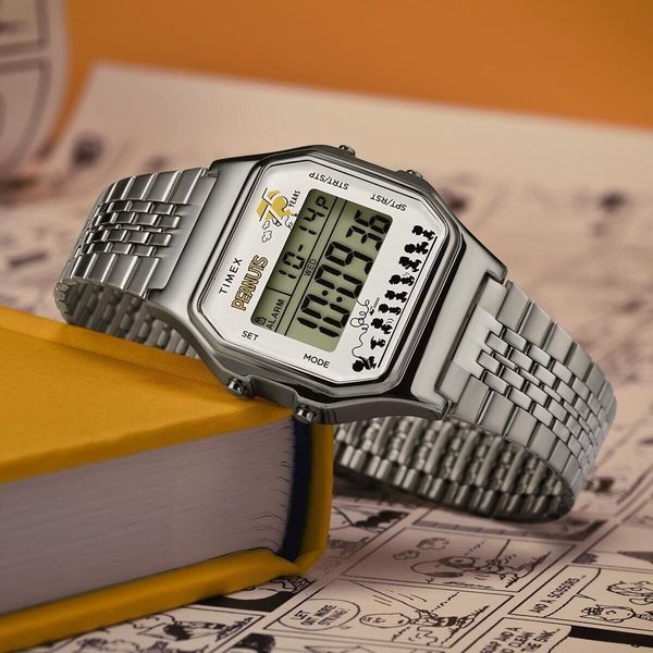 Timex T80 x Peanuts Gang Snoopy Limited Edition Silver Digital Watch ...