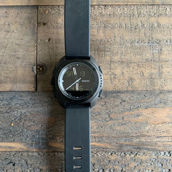 FS: Nixon Ripley Black | WatchCharts