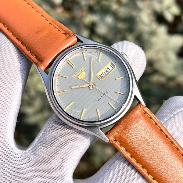Vintage Seiko 5 Automatic Horizontal Lines Dial Japan Made Men Watch ...