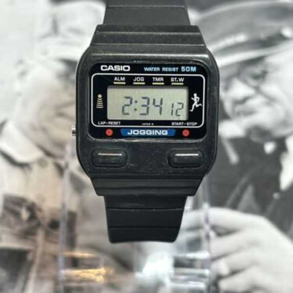 Vintage Menâ s 1980s Japan Casio Jogger Digital Quartz Watch. ð ...