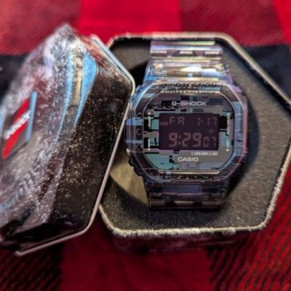 Casio G-Shock DW5600NN-1 Digital Glitch Pattern Watch Complete In Box ...