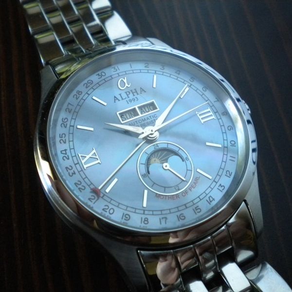 FS: Alpha Triple date with Sun/Moon indicator | WatchCharts