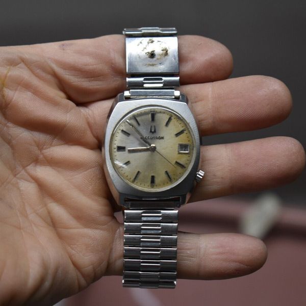 Vintage 1976 N6 Bulova Accutron Stainless Steel Menâ s Watch ...