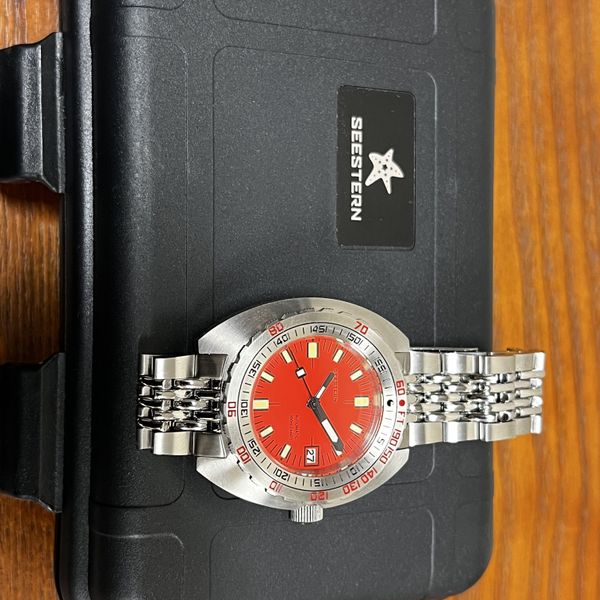 Seestern Vintage Sub 300 Red | WatchCharts