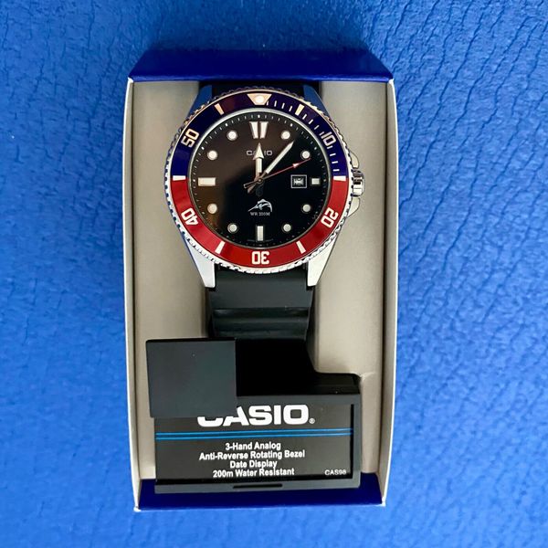 Casio MDV106-1AV 200 M WR PEPSI Dive Watch - MARLIN LOGO on FACE & BACK ...
