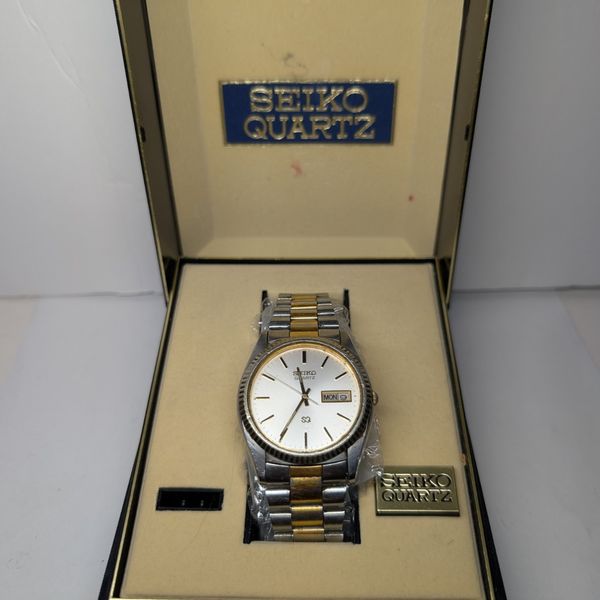 RARE! VTG Seiko Quartz SQ Two Tone Silver GOLD Date Day Works With Case | WatchCharts Marketplace