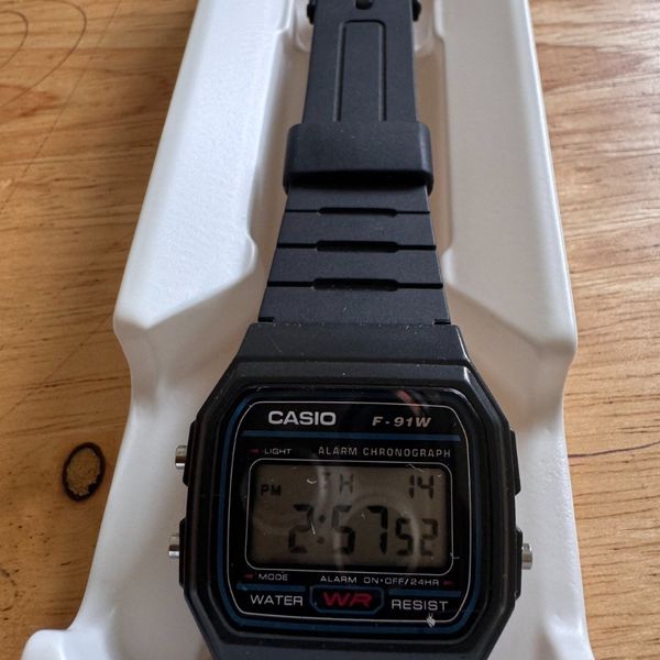 Sale Casio F-91W Black Digital Watch â Brand New Classic Retro Style ...