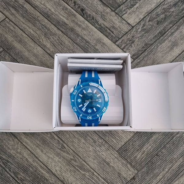 Swatch Scubaqua Blue Fire "Nuovo mai usato" | WatchCharts Marketplace