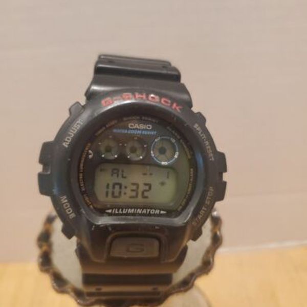 Casio Dw6900 1v G Shock 200 Meter Watch Chronograph Illuminator