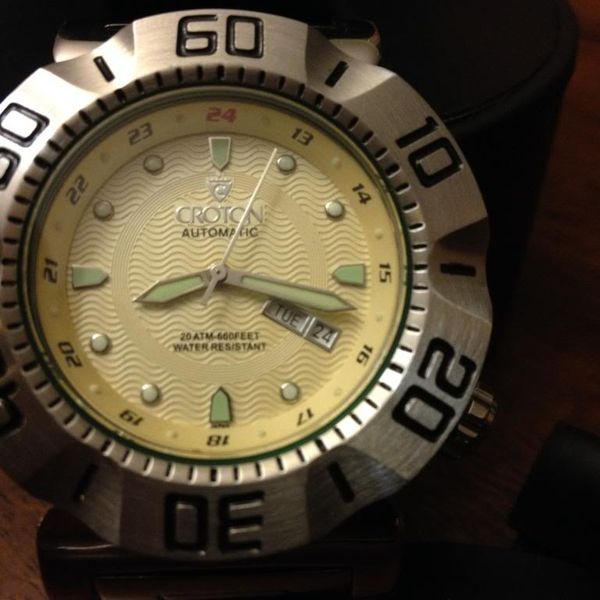 FSOT: CROTON VORTEX AUTOMATIC DIVER (PINEAPPLE) | WatchCharts