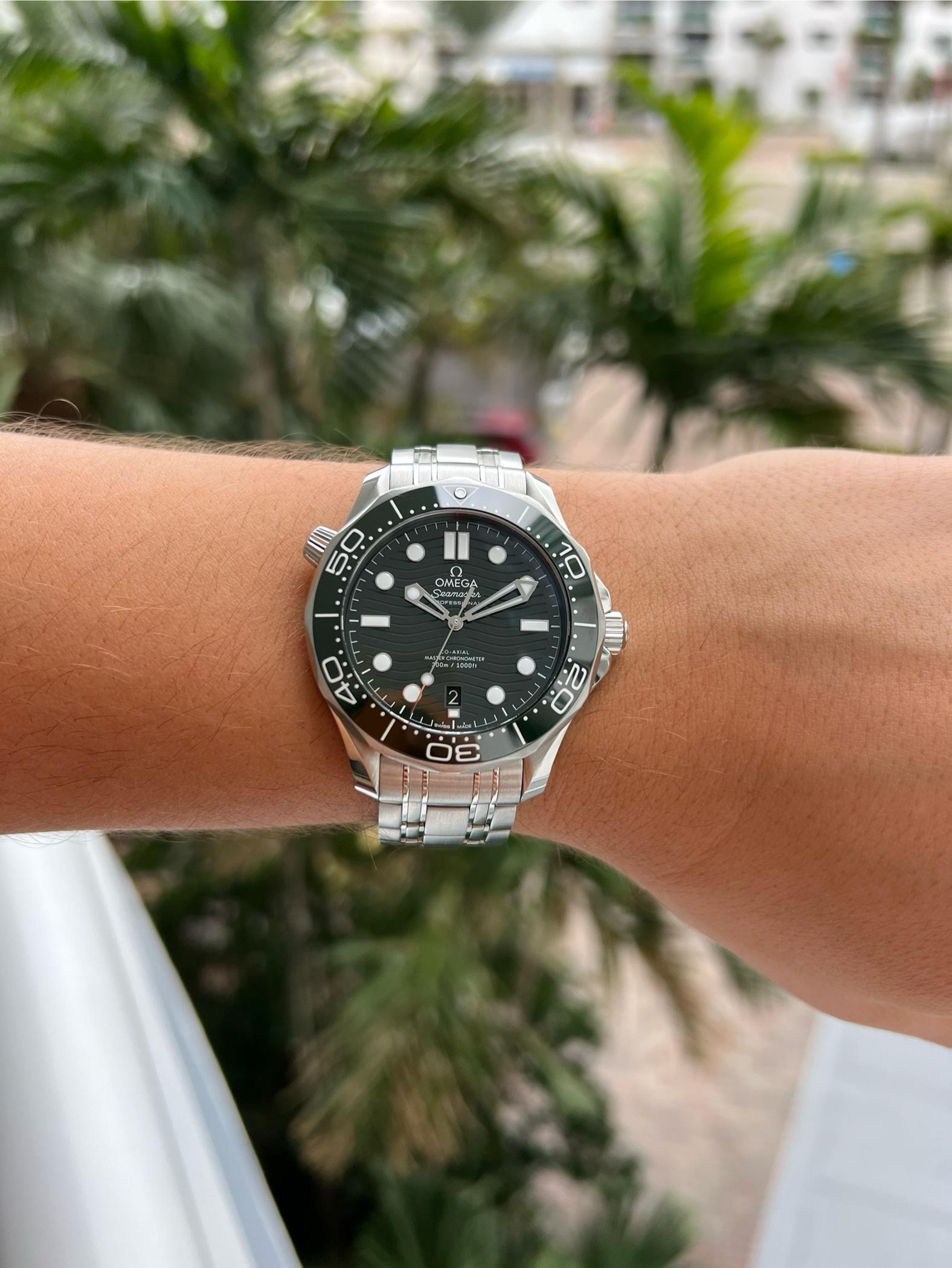 [WTS] 2023 Omega Seamaster SMP 300 Green Seaweed 210.30.42.20.10.001 ...