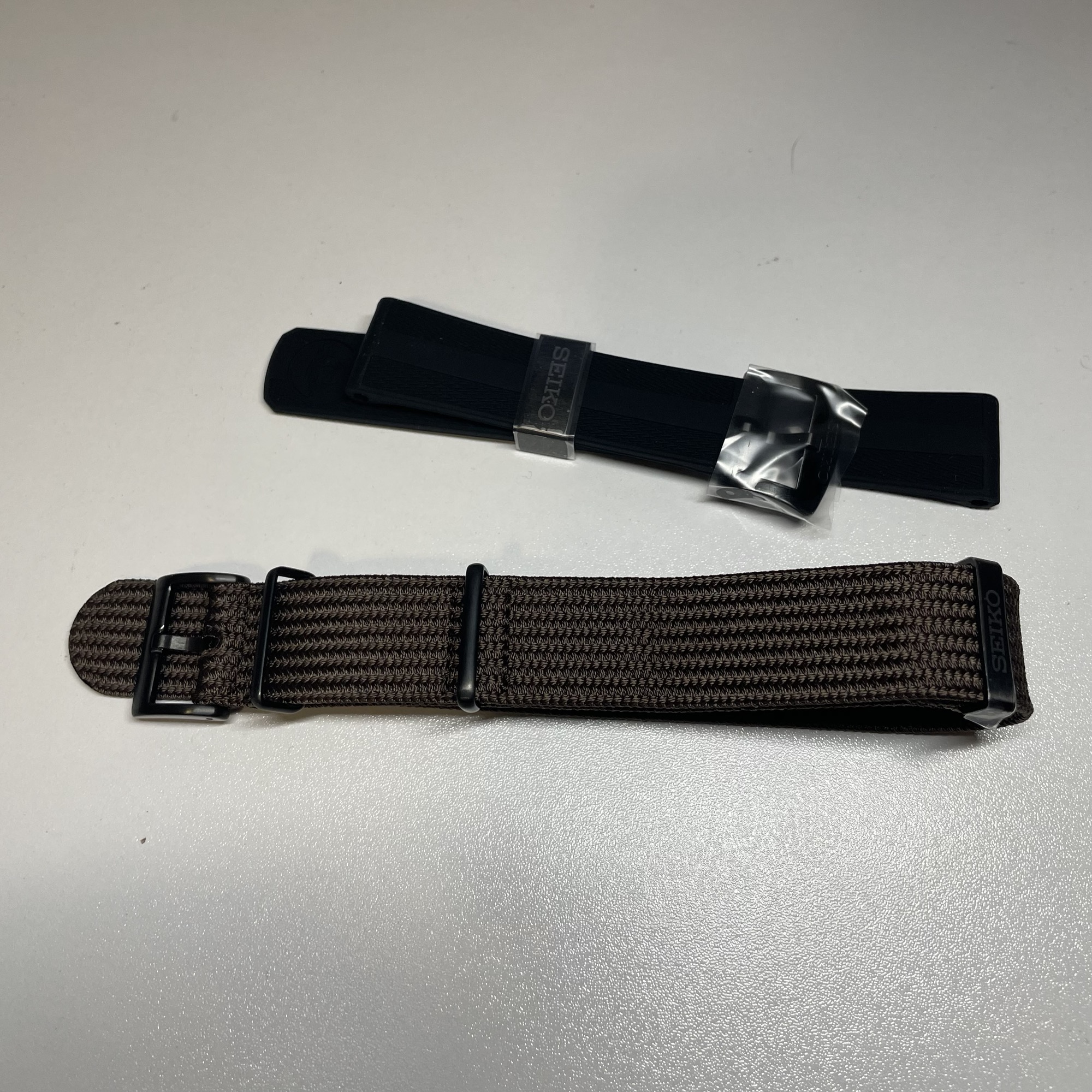 [WTS] Seiko SPB257 Willard OEM 20mm Rubber + Seichu Stock Straps ...