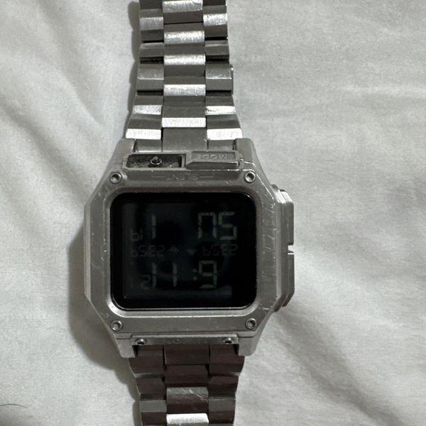 NIXON REGULUS SS Digital Watch Military | WatchCharts Marketplace