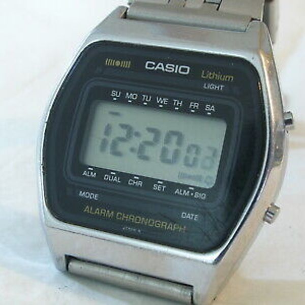 Gents Vintage Japan CASIO Alarm Chronograph LCD Digital Display ...