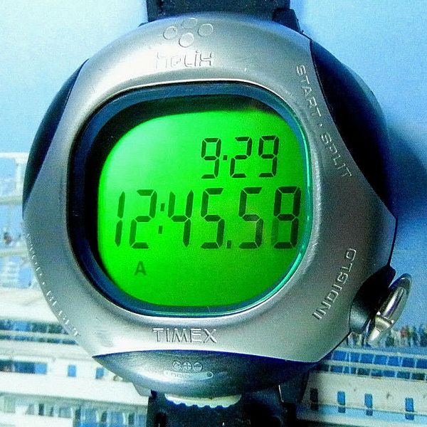 TIMEX "Helix" Men's NICE 5-ATM Quartz Indiglo Sport Watch-Runs! FREE ...