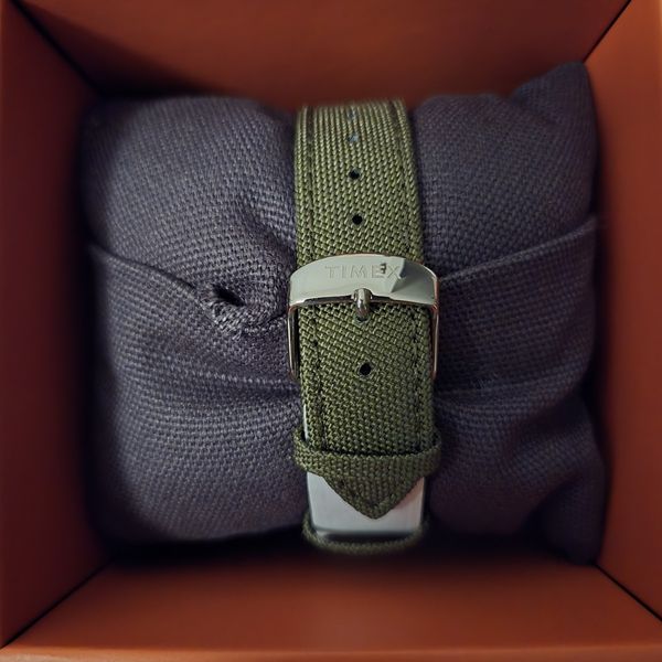 Timex x Bespoke Post Field Watch 36mm NEW in Box SOLD OUT | WatchCharts ...