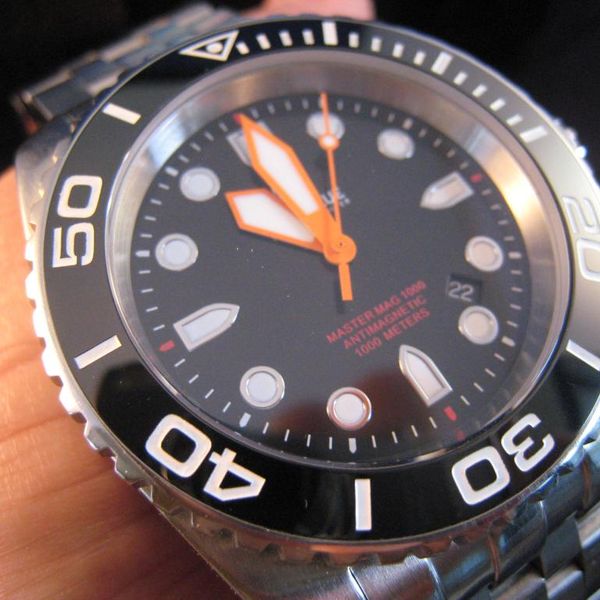 FS: Deep Blue, Master MAG 1000, Swiss ETA 2824-2 (MINT) | WatchCharts