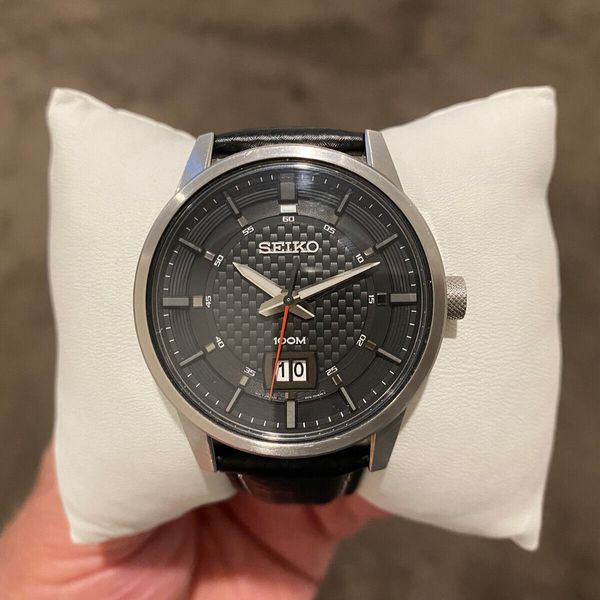 Seiko Big Date Carbon Fibre Look Dial & strap Quartz 100M Men's Watch ...
