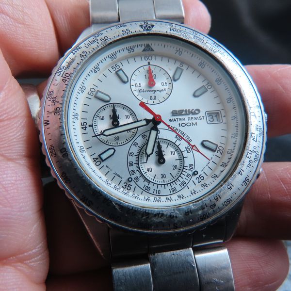 V657 Japan Seiko Chronograph Quartz Men Watch | WatchCharts Marketplace