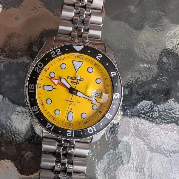 [WTS] Seiko 5 Sports GMT SSK017 | WatchCharts Marketplace