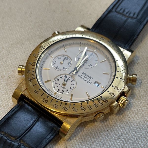 Vintage Seiko Mens Gold Tone Quartz Chronograph Wristwatch 7T32-7A8B New Battery | WatchCharts ...