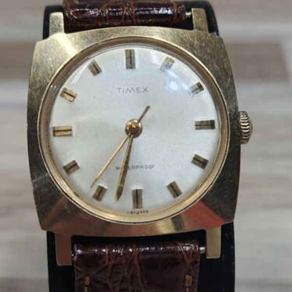Vintage 1969 TIMEX Men's Watch with Gold Case White Dial, Works, Read ...