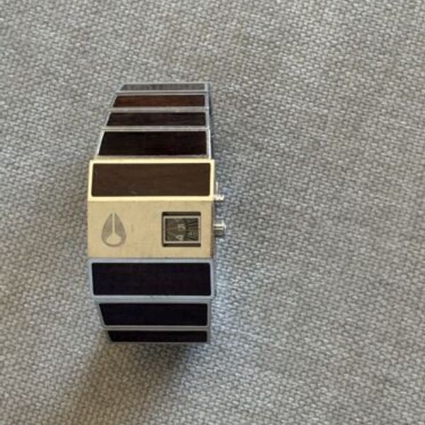 Nixon Rotolog Watch | WatchCharts Marketplace