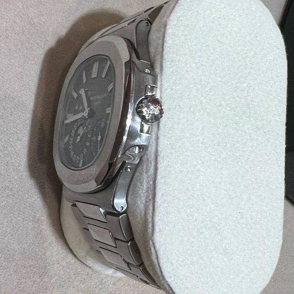 Patek Philippe Nautilus 5712A (2020) | WatchCharts Marketplace