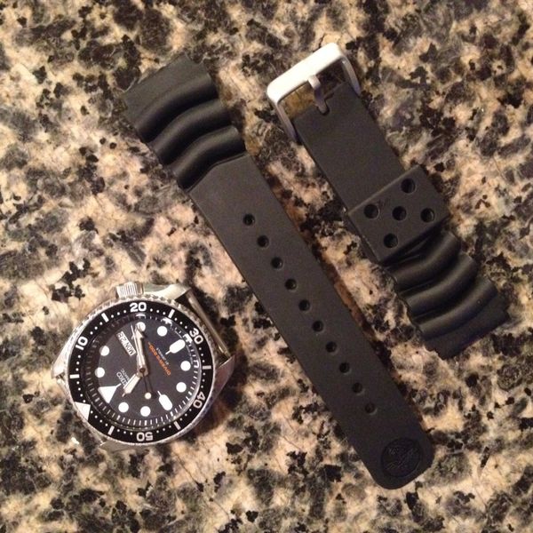 FS: Nice Seiko SKX007 Diver's Watch with OE Rubber AND a NATO Strap ...