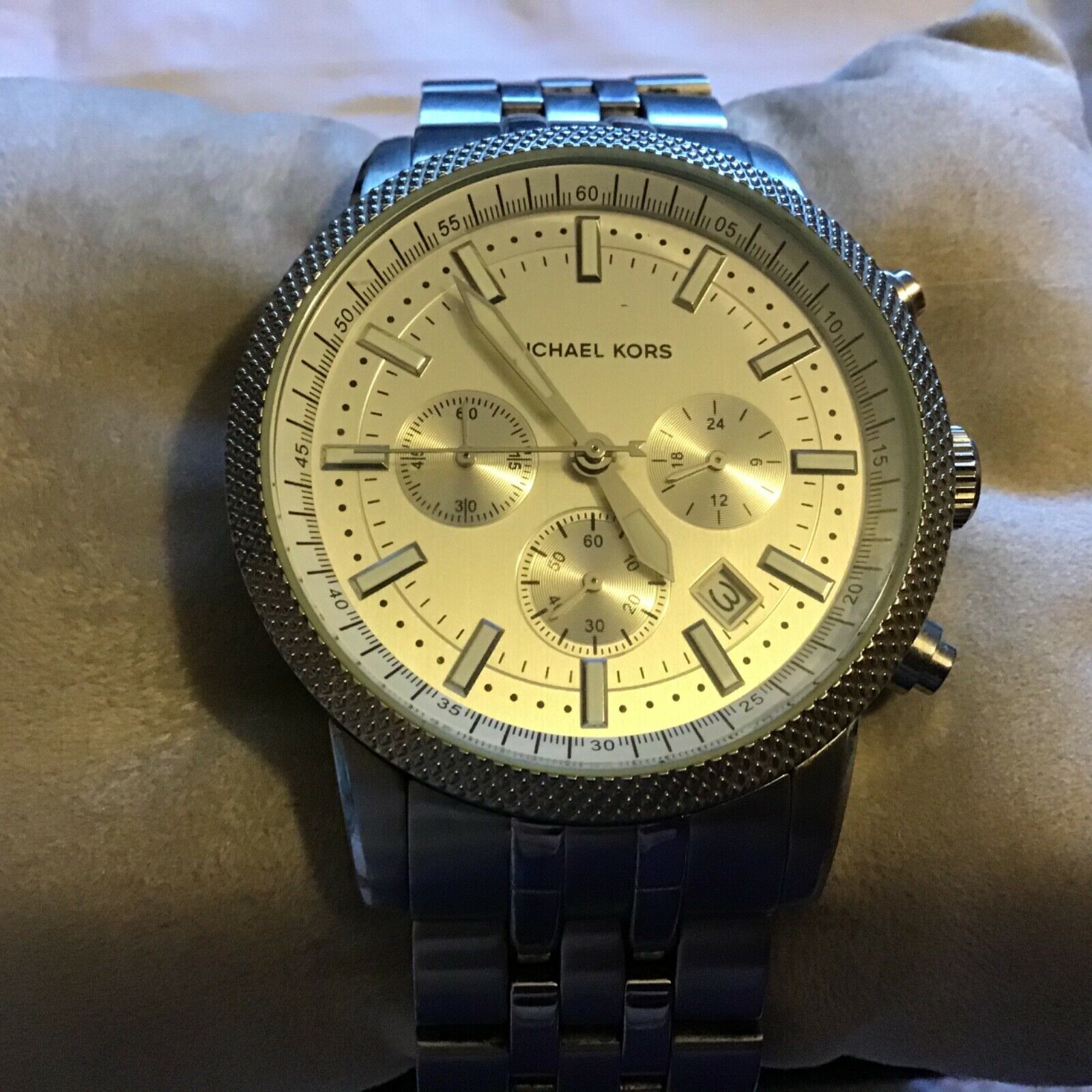 Michael Kors MK 8072 Mens Chrono Watch Date Indicator Fresh Battery WatchCharts Marketplace