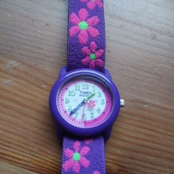timex learning aid girls indiglo watch T89022 in good condition ...