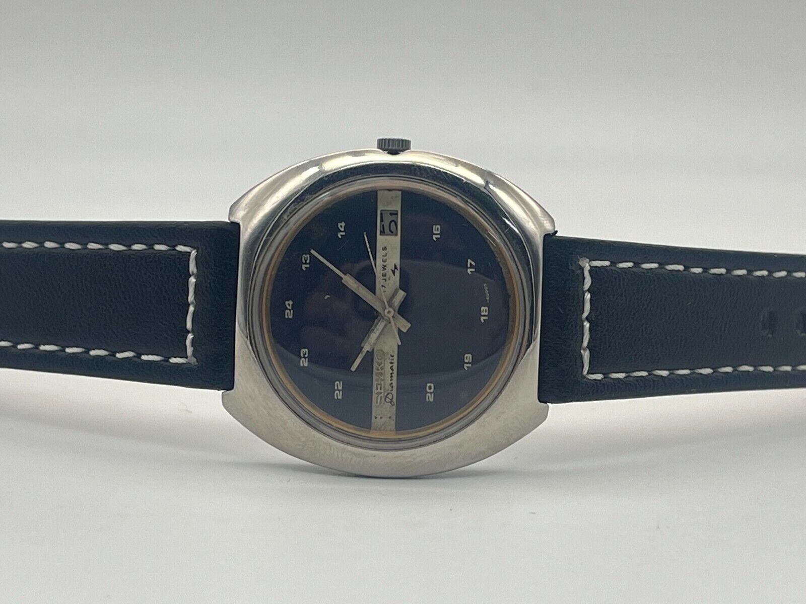 Seiko 7005-6000 Price, Specs, Market Insights | WatchCharts