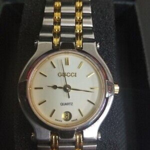GUCCI 9000L Ladies White Silver Quartz Dress Date Wrist Watch | WatchCharts