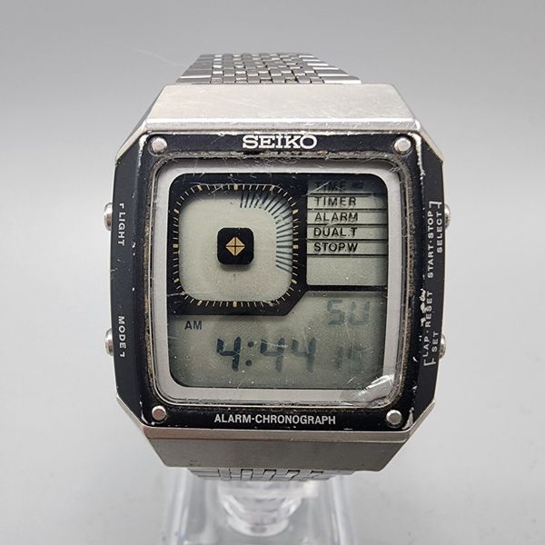 VTG Seiko Digital Watch Men 33mm Alarm Chrono Black Silver James Bond ...