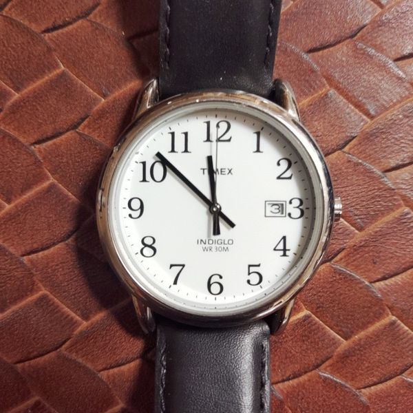 Timex T2H281, Men's Easy Reader Black Leather Watch, Indiglo, Date ...