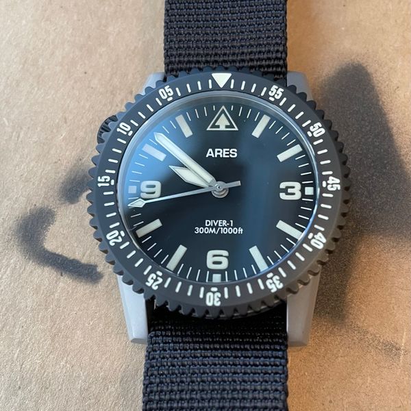 [$685 USD] FS: ARES Diver 1 - Black Bezel - Boxes and Papers - LNIB ...
