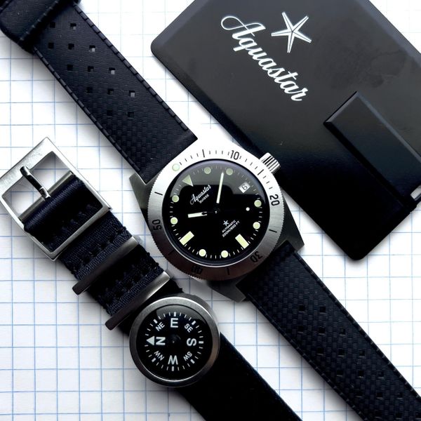 [WTS] Aquastar Model 60 Full Set: Compass, Box & Card | WatchCharts