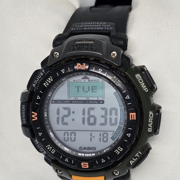Men's Casio Pathfinder PAG 40 Triple Sensor Altimeter Barometer Compass ...