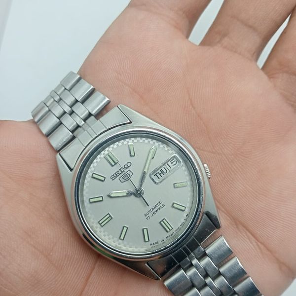 Seiko 5 7009-3040 Automatic Vintage Men's Wrist Watch | WatchCharts Marketplace