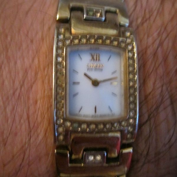 LADIES' CITIZEN ECO DRIVE WATCH - - BOX SSC | WatchCharts Marketplace