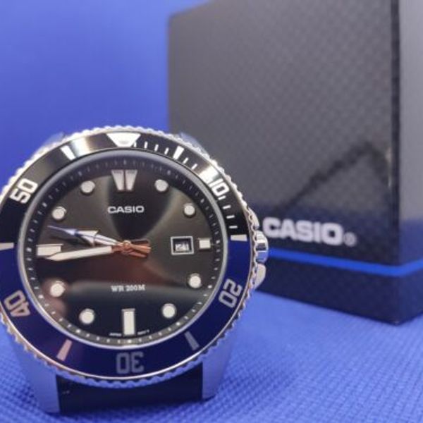 Casio Duro Watch Batman MDV-107 200m Screwdown Crown Box And Papers ...